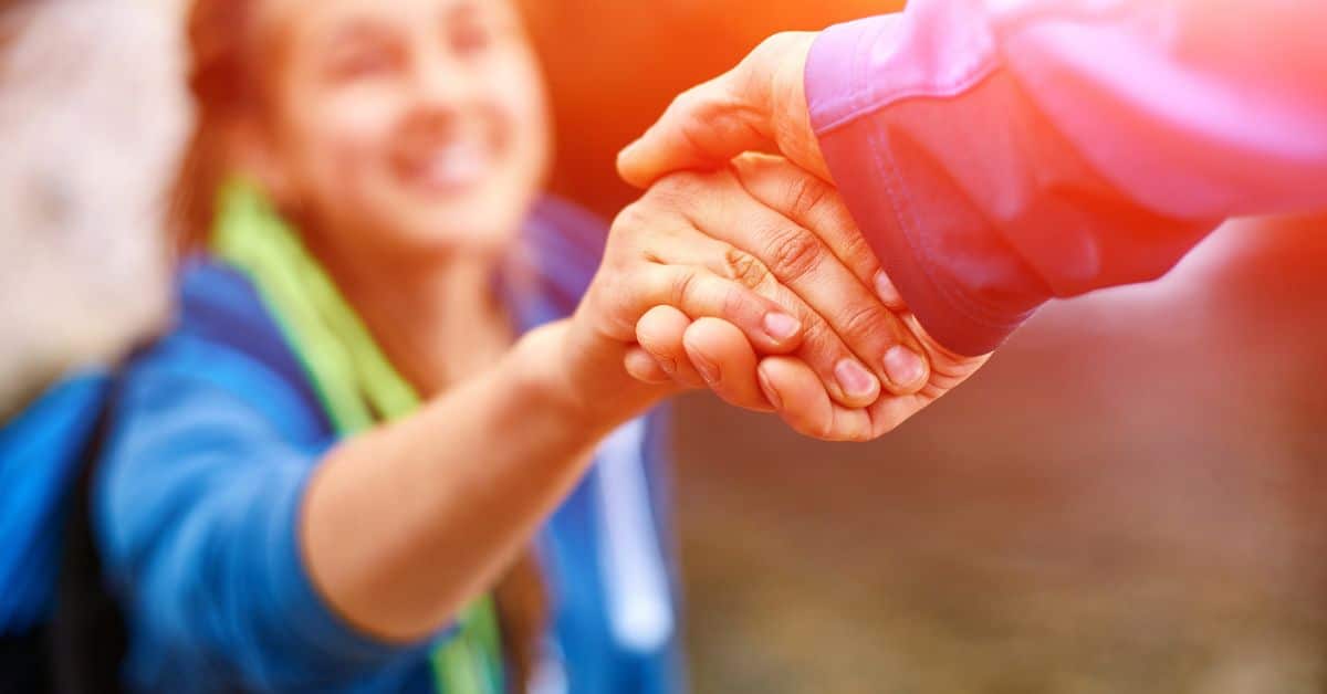 50 Journal Writing Prompts to Explore the Power of Kindness