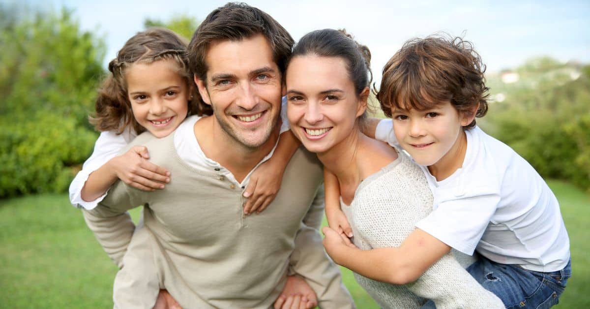 50 Journal Prompts to Strengthen Your Family Relationships